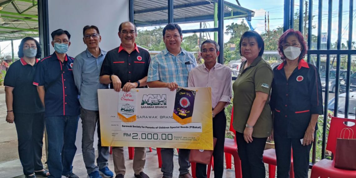 ACEM Sarawak Branch CSR Charity visits - Association of Consulting ...